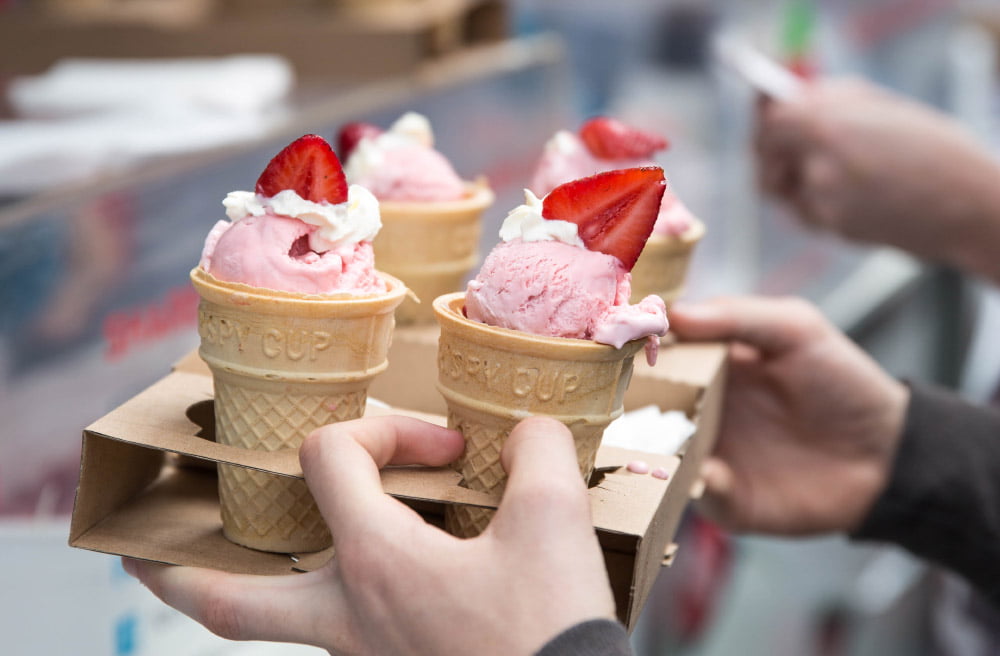 The Guide to Making the Perfect Strawberry Sundae - The Common Good